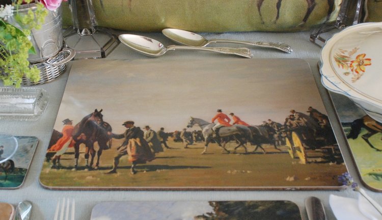Isabel Scott x Munnings "Point to Point" Serving Mat – Glaze & Gordon